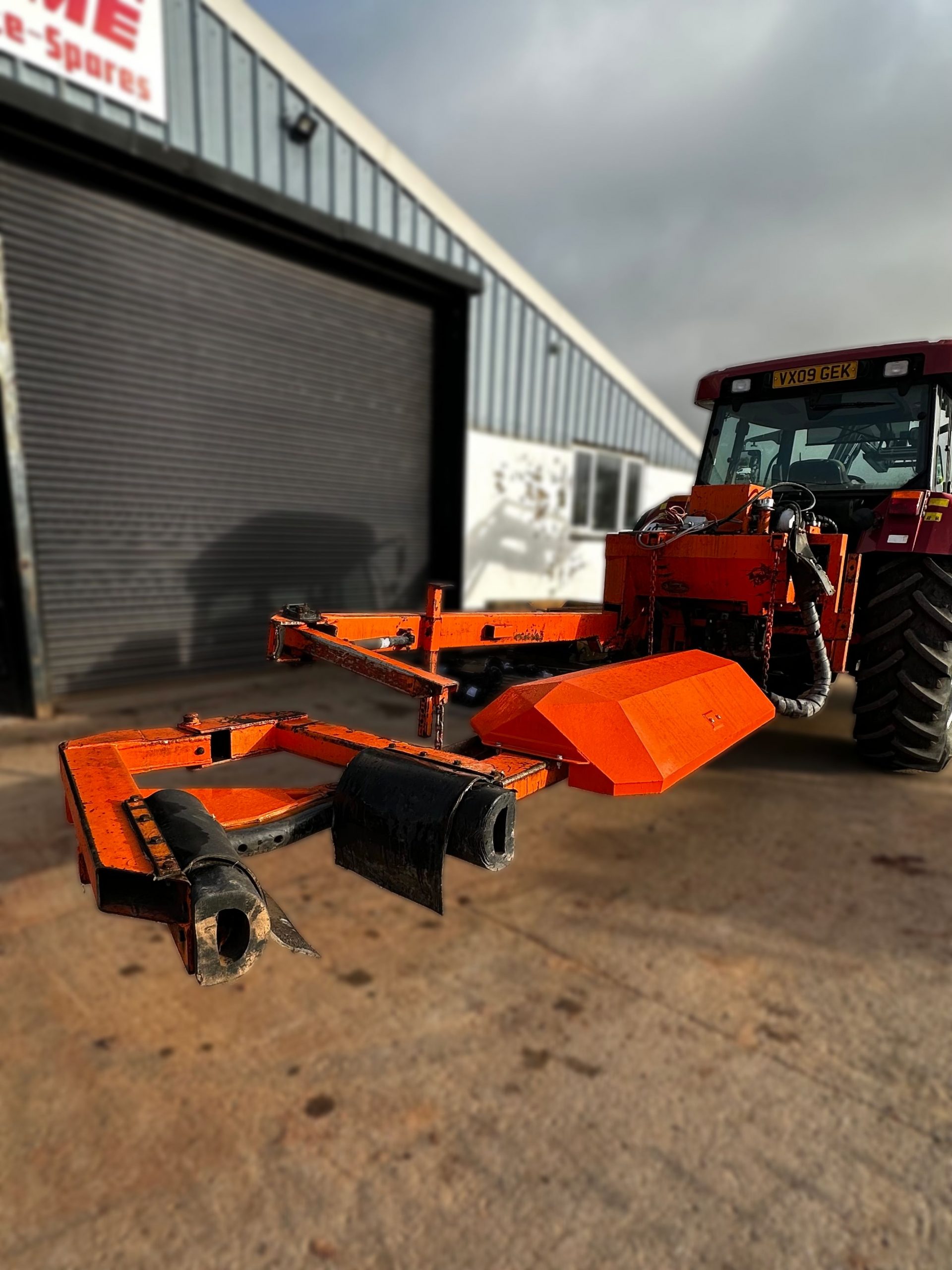 Tuthill SL81e Hydraulic Tree Shaker - L.Evans & Son, Hereford