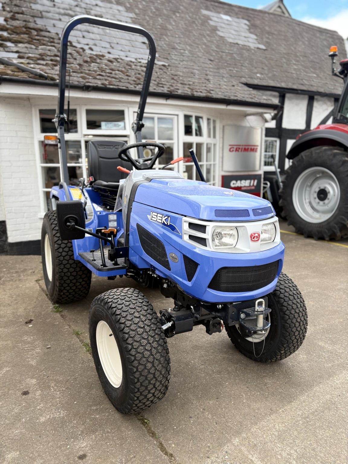 Iseki TM3267 E Compact Tractor - L.Evans & Son, Hereford
